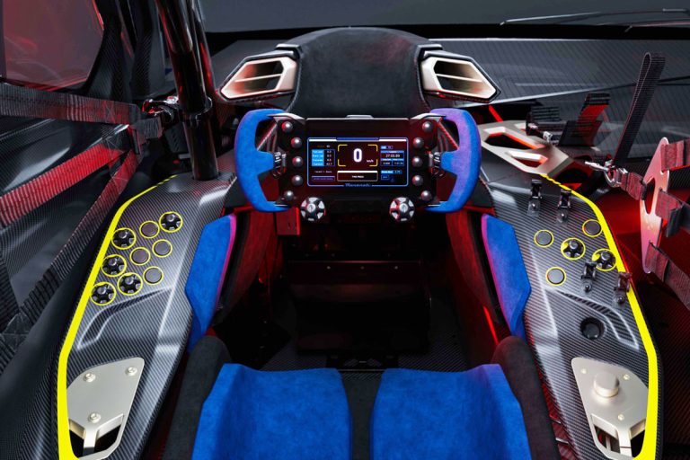 マセラティ 超一流のサーキット専用スーパースポーツモデル「MCXtrema」を62台限定生産【公式動画】 | オートプルーブ - Auto Prove