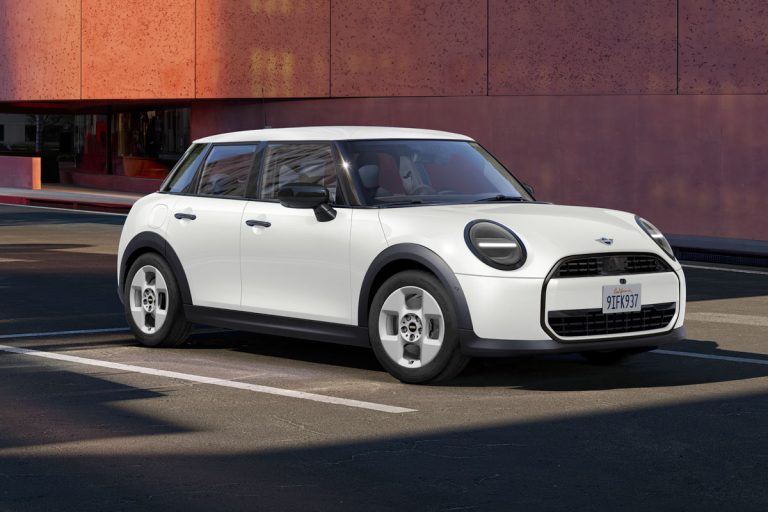 【MINI】運転支援・便利機能を標準装備 300万円台で買えるミニクーパー | オートプルーブ - Auto Prove